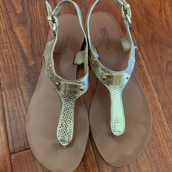 Michael Kors | Shoes | Michael Kors Womens Size 9 Mk Plate Logo Thong ...